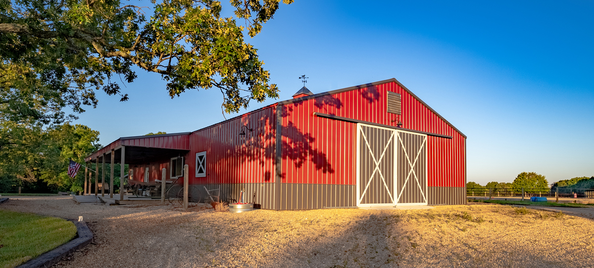 Equine Inspiration: Horse Barns for Animal and Owner Comfort | Frame ...